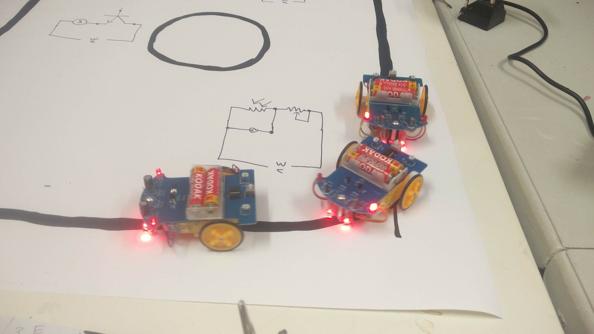 Electronic “Build-It” Workshop – Line Following Robot – Tog Hackerspace